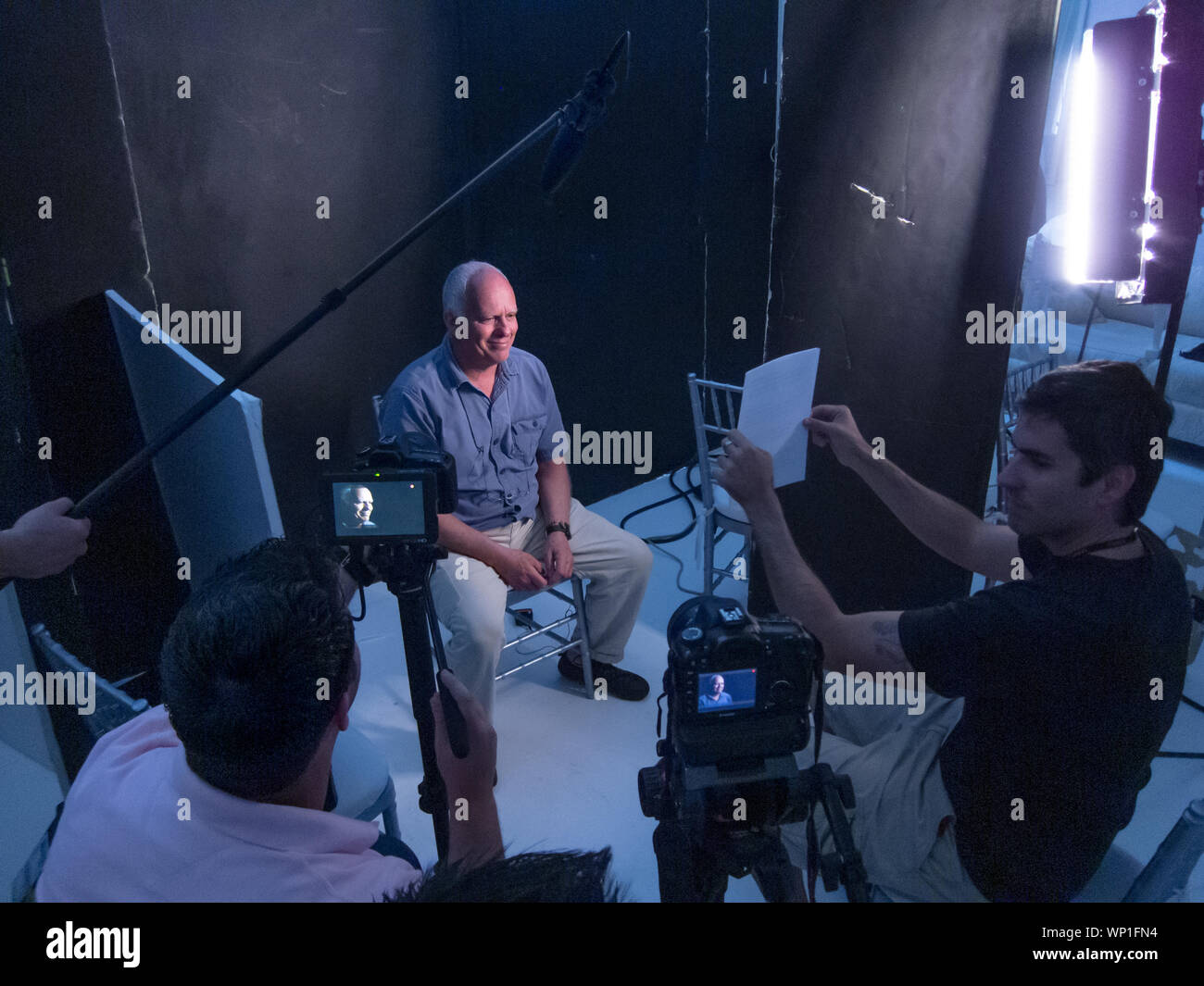 Videostudio hi-res stock photography and images - Alamy