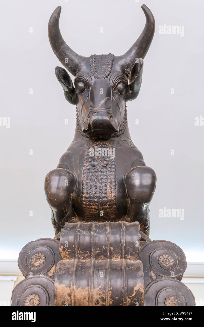 Bull capital persepolis iran hi-res stock photography and images - Alamy