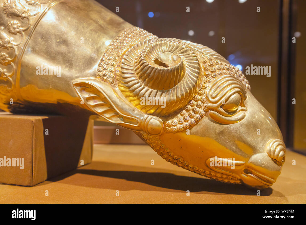 Rhyton in shape of ram's head, gold, 6th century BC, Reza Abbasi Museum ...