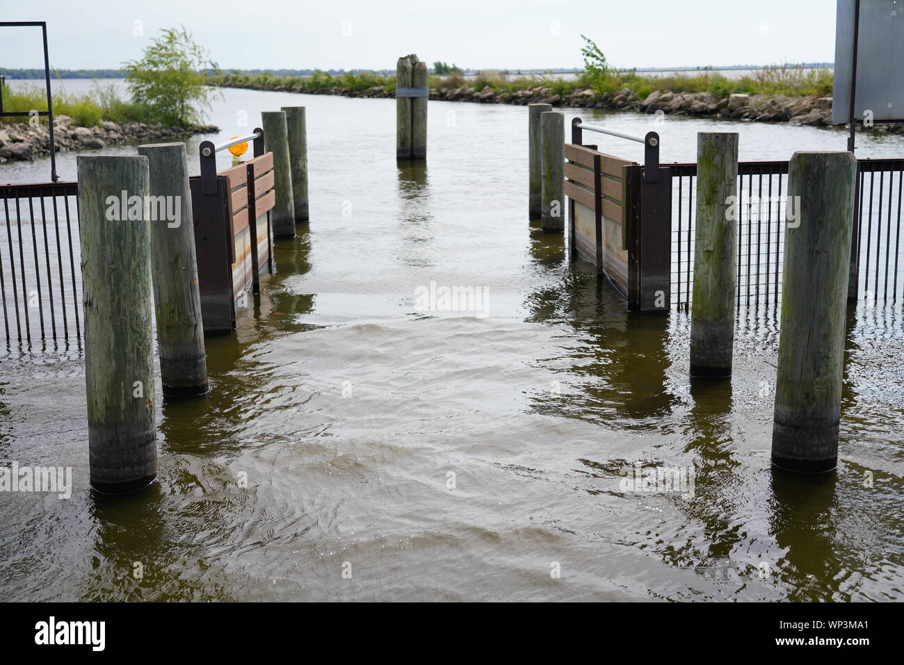 waterway, water, river, travel, boat, canal, architecture, city ...