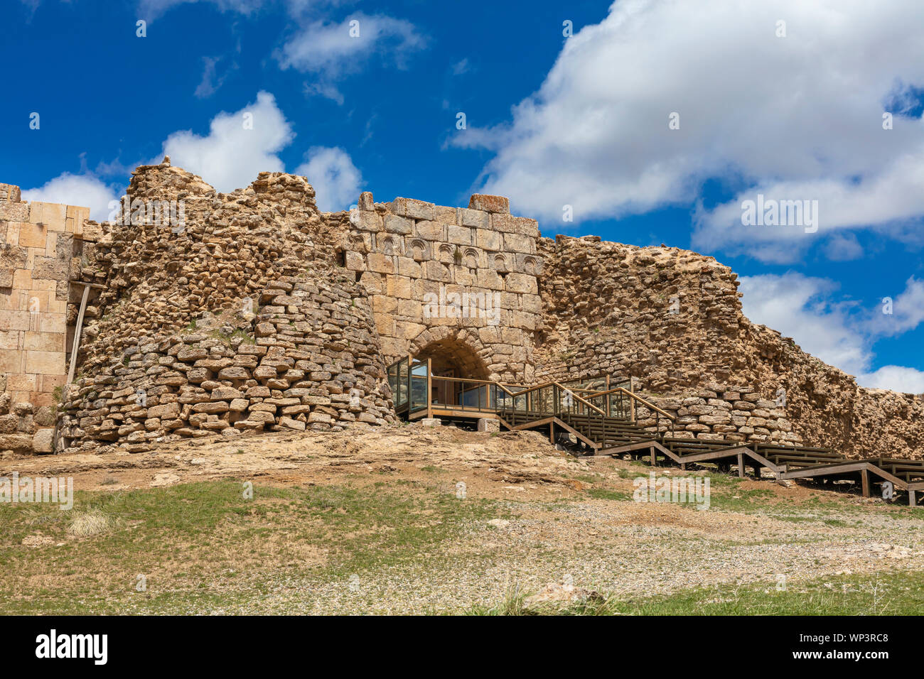 Takht i suleiman hi-res stock photography and images - Alamy