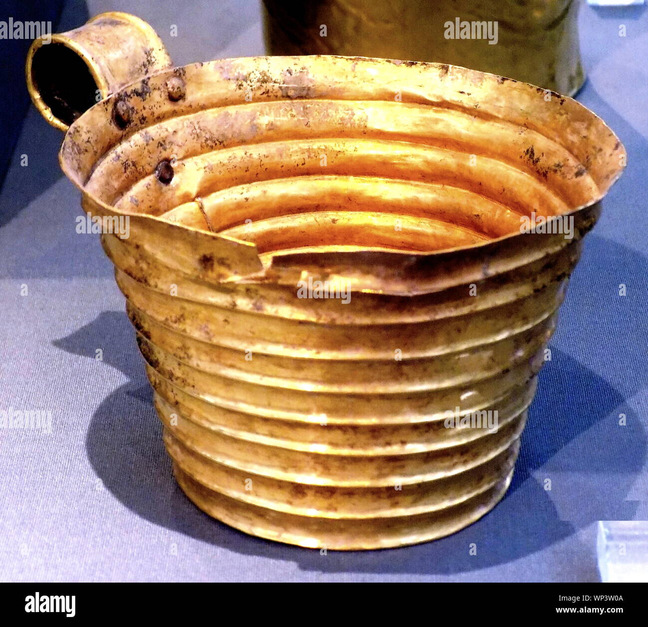 ancient, Greek, gold, cup, history Stock Photo - Alamy