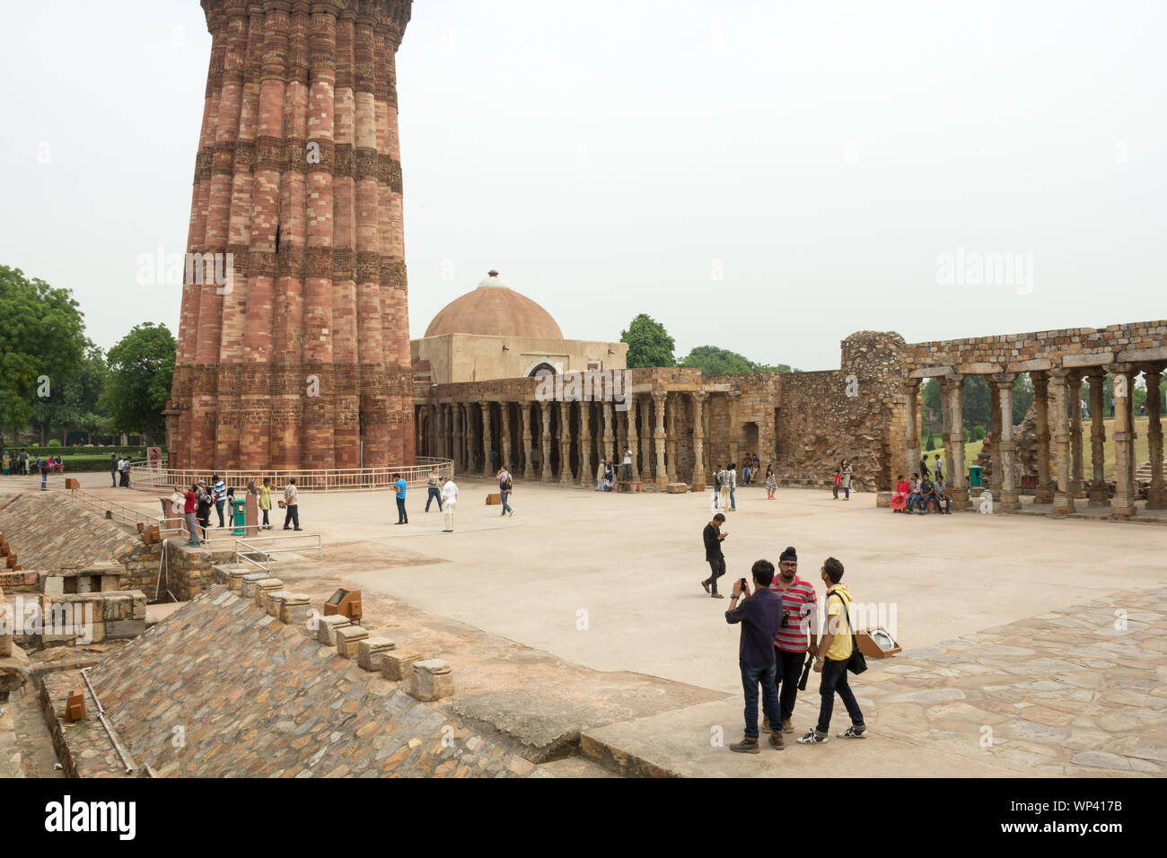 Tourists at qutub complex, Qutub Minar, New Delhi, India Stock Photo ...