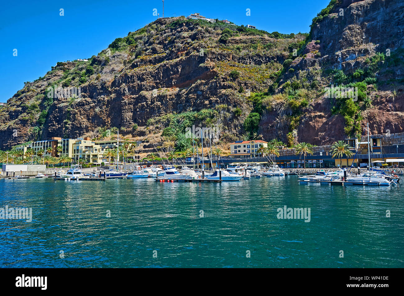 Cliffs calheta hi-res stock photography and images - Alamy