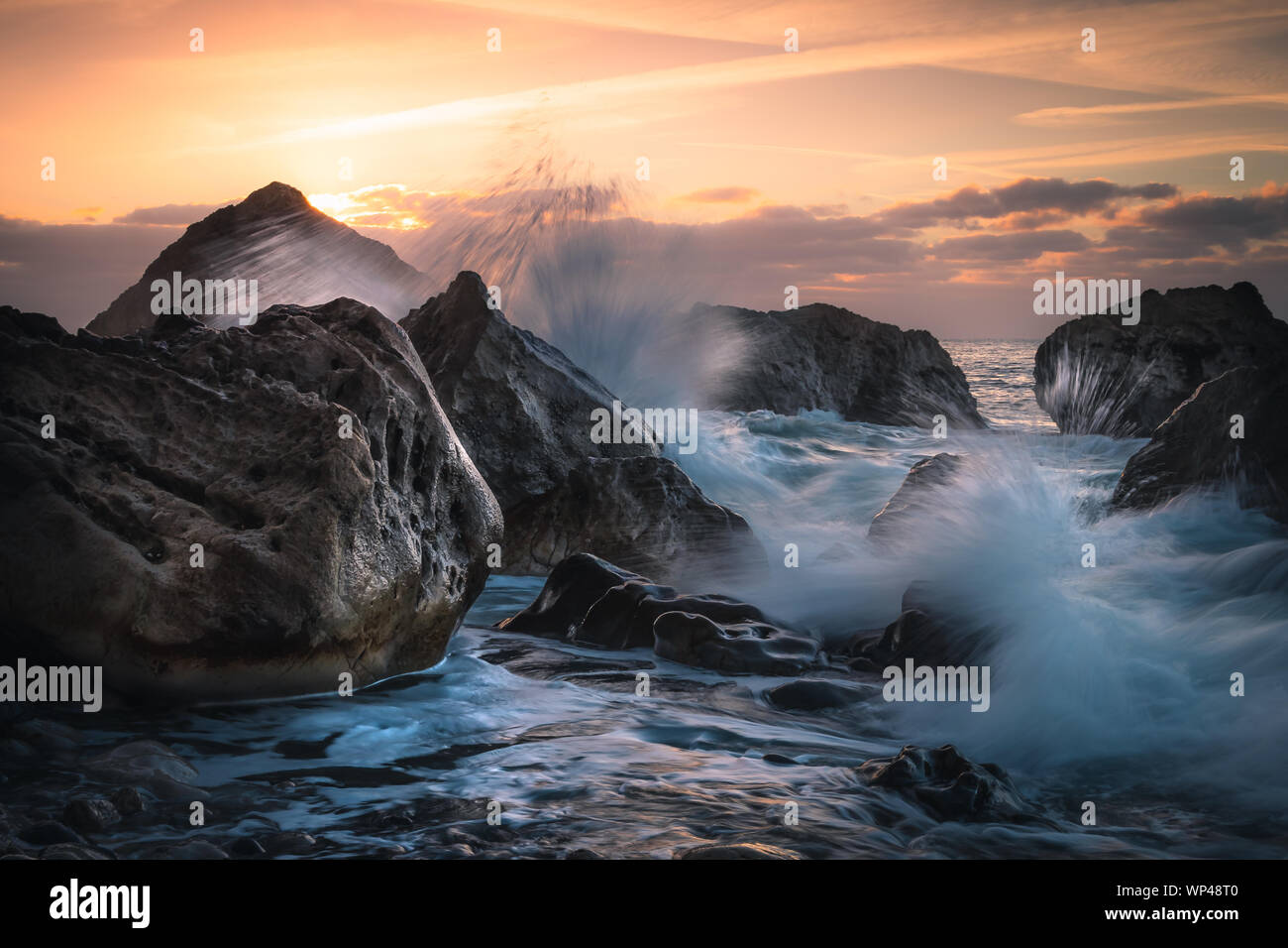 Wild seas and beautiful skies Stock Photo - Alamy
