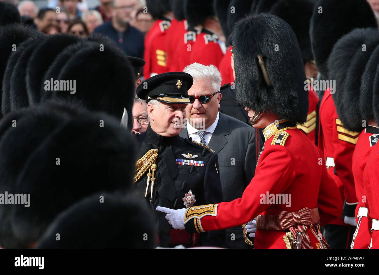 Royal Colonel Grenadier Guards High Resolution Stock Photography and ...