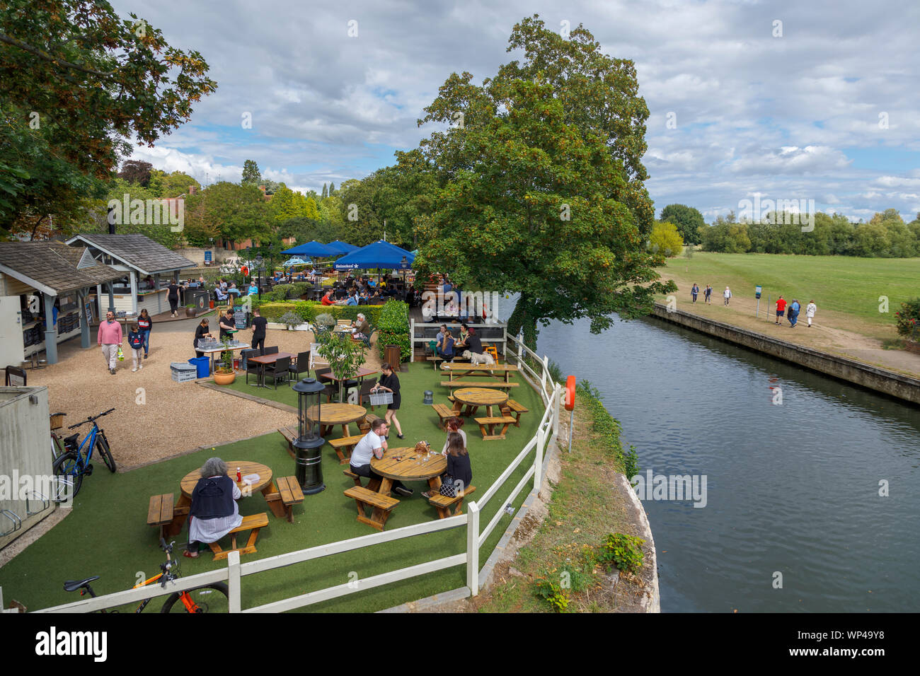 Nags head market hi-res stock photography and images - Alamy