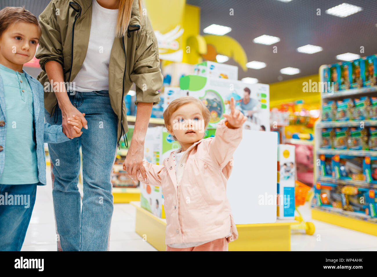 Female kids children customer hi-res stock photography and images - Alamy