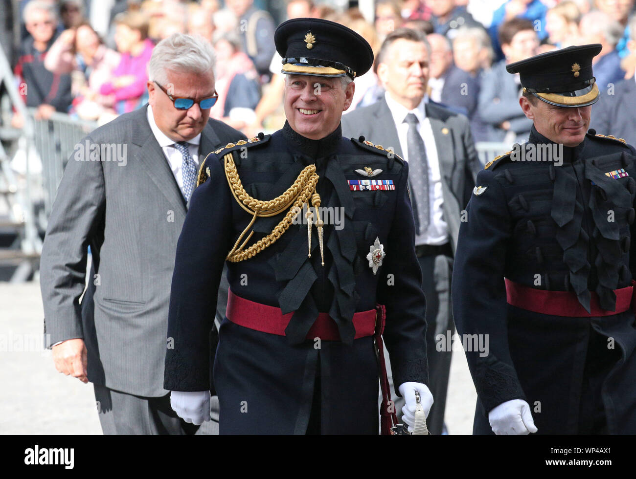 Royal Colonel Grenadier Guards High Resolution Stock Photography and ...