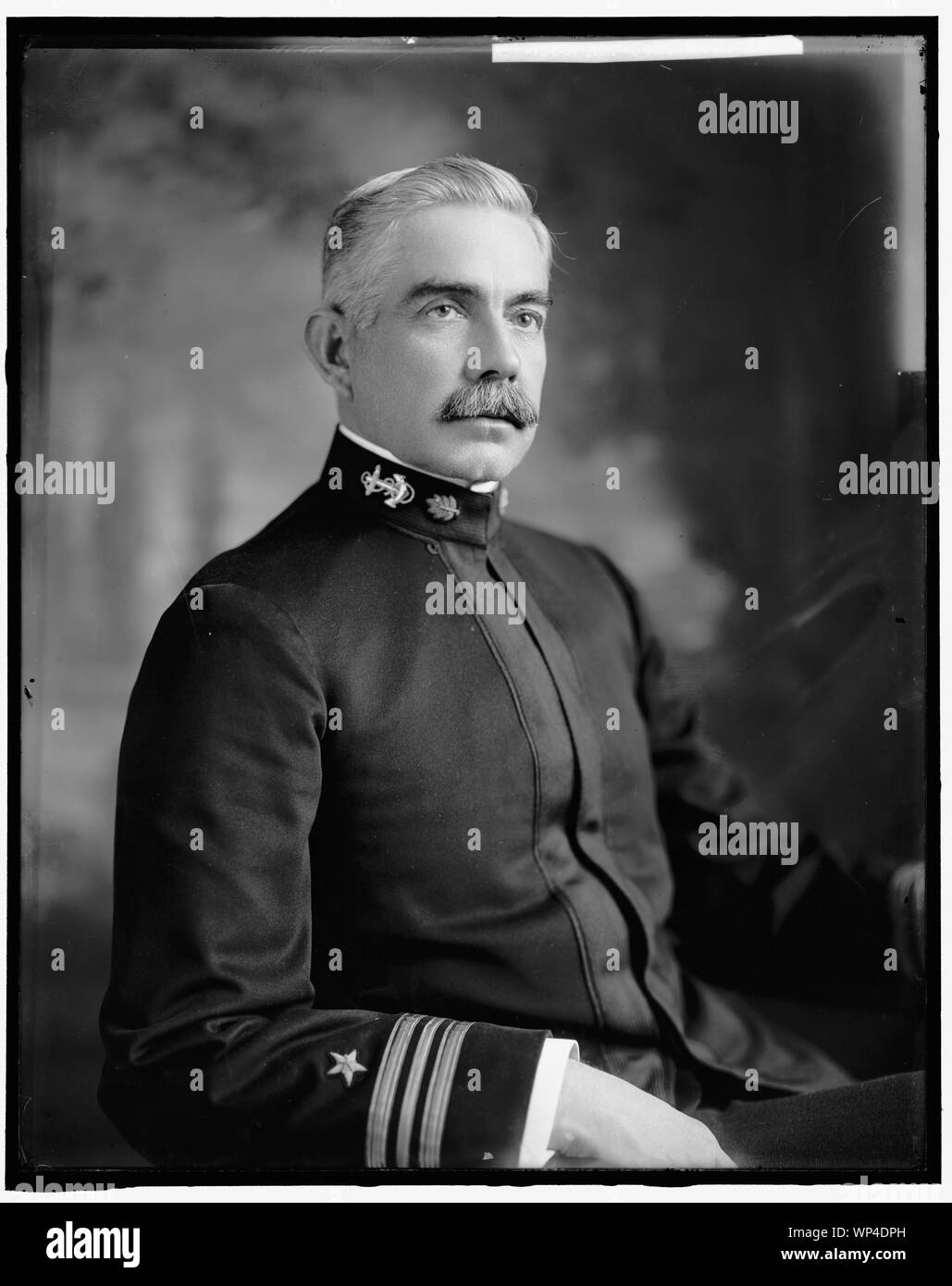 Lt jones hi-res stock photography and images - Alamy