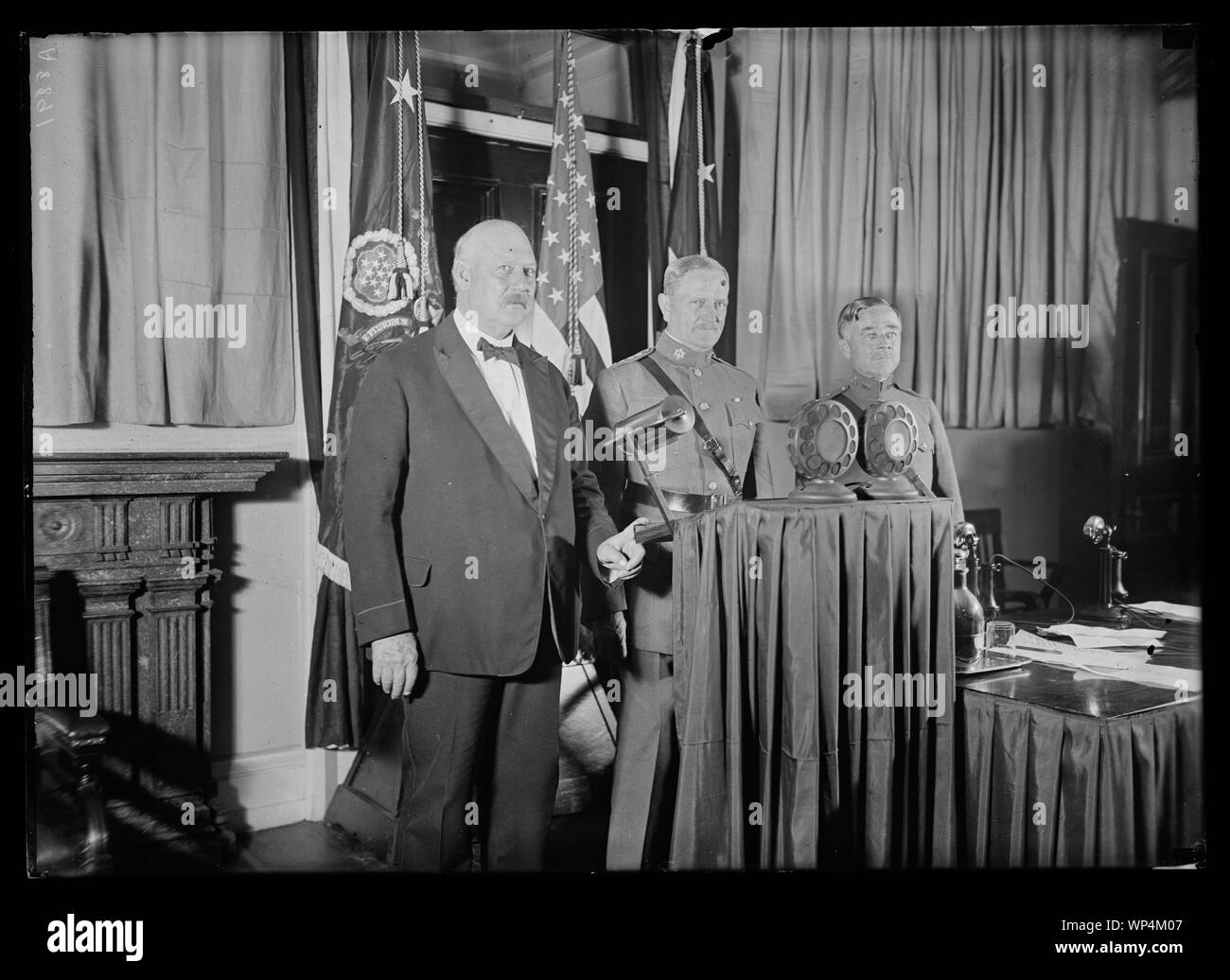 Left john hi-res stock photography and images - Alamy