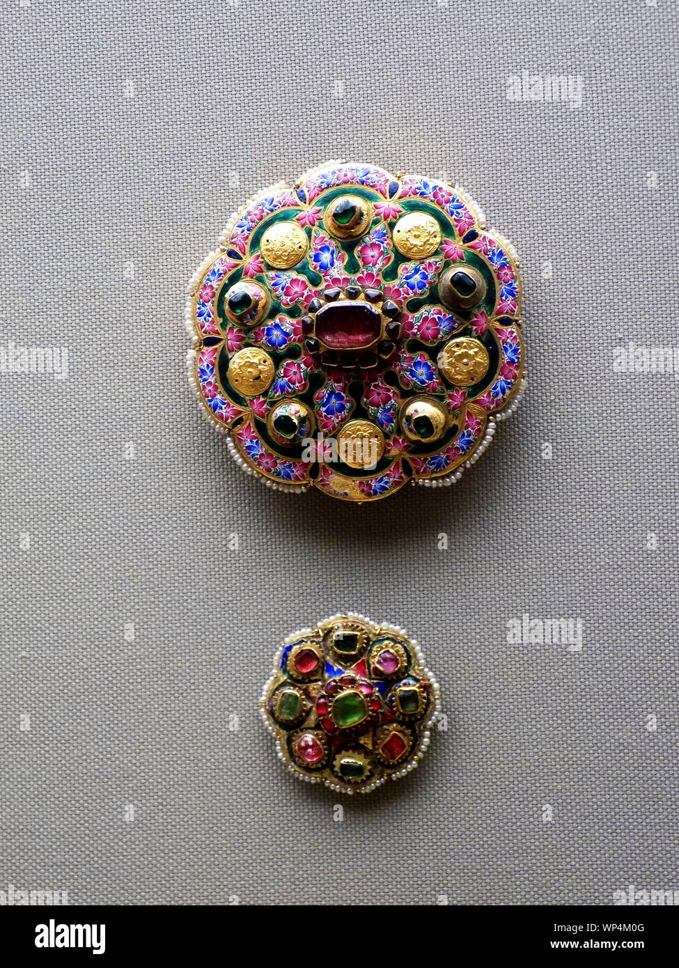 ancient, Greek, gold, stone, jewelry, history Stock Photo - Alamy