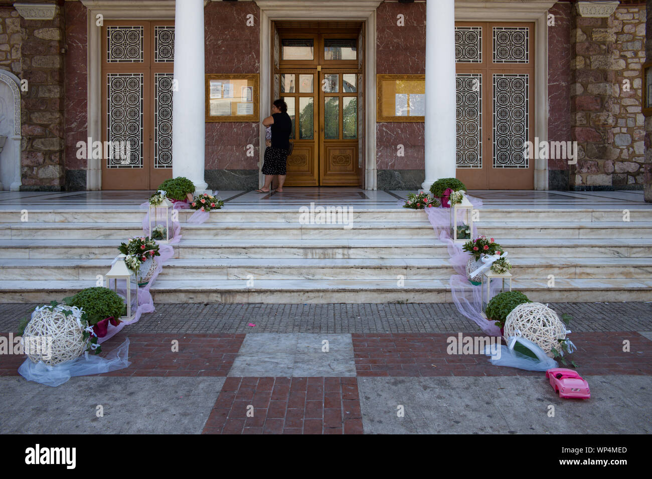 Entrance gate church path hi-res stock photography and images - Alamy