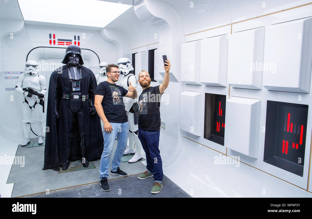 Official opening phase one hi-res stock photography and images - Alamy