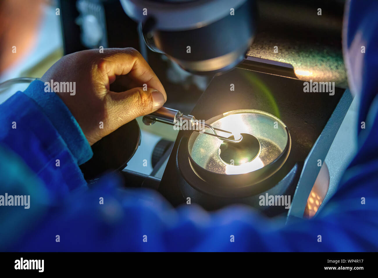grading clarity on diamonds, microscope and magnifing glass, african ...