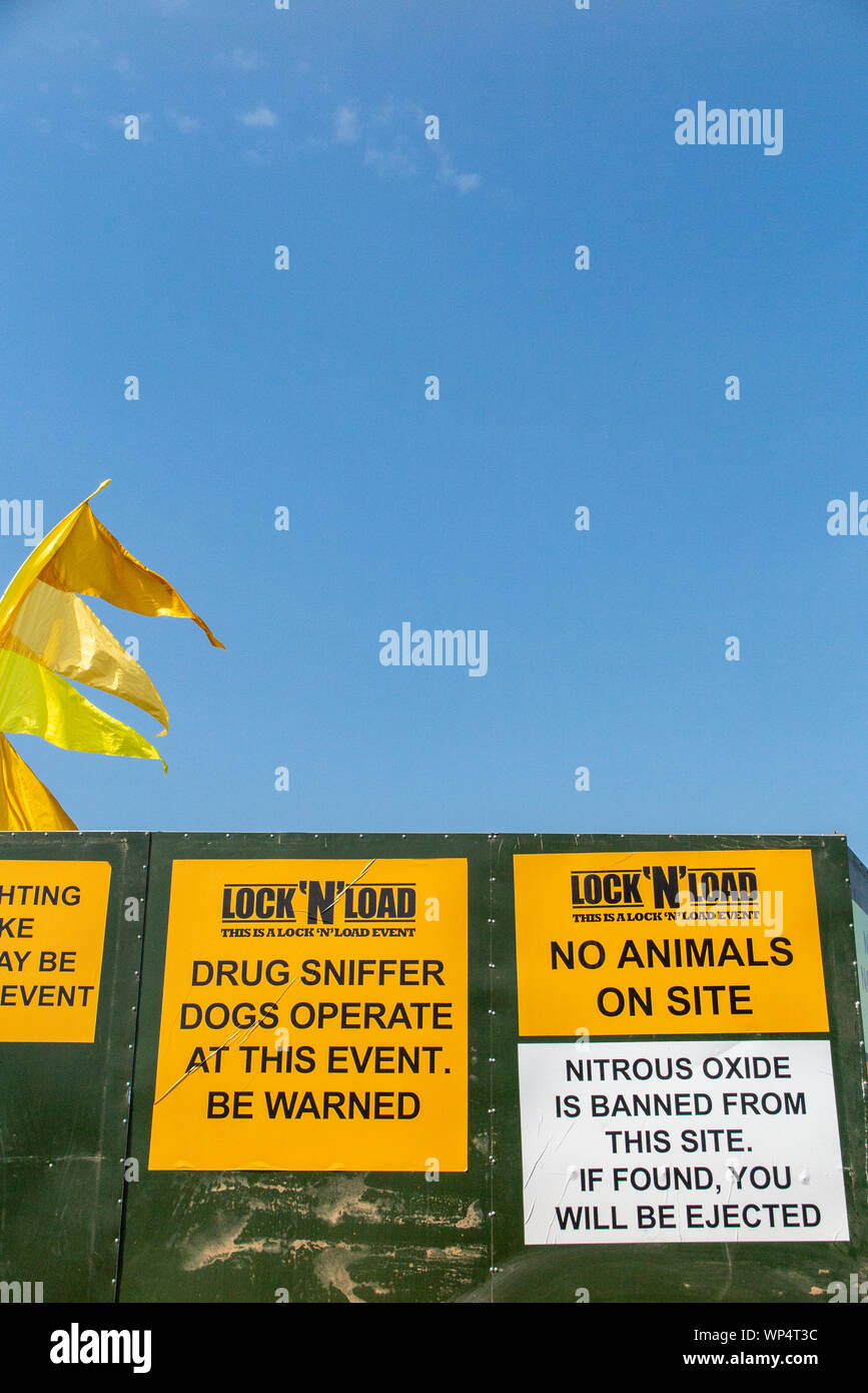 Signs outside the SW4 music festival on Clapham Common Stock Photo - Alamy