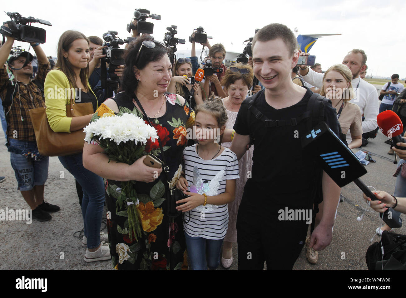 Commander signalman hi-res stock photography and images - Alamy