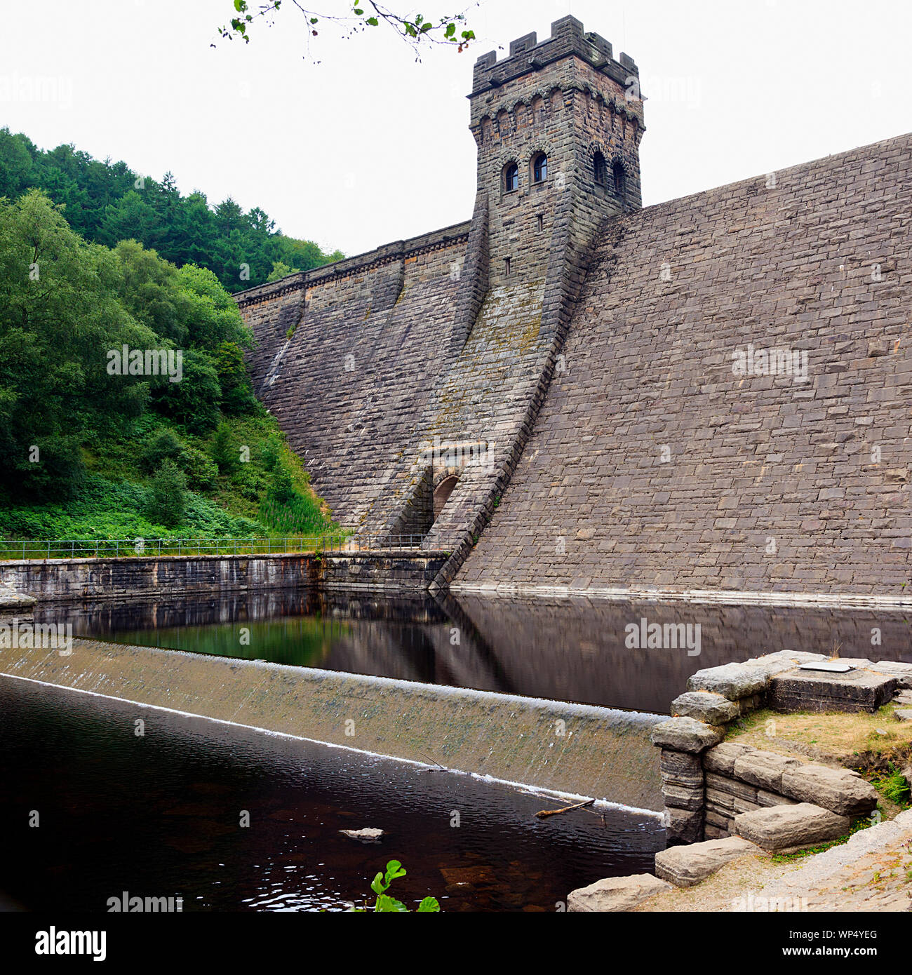 Derwent dam tower hi-res stock photography and images - Alamy