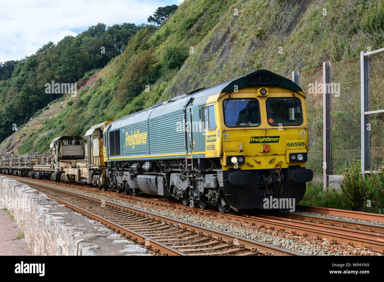 Class 66 diesel locomotive hi-res stock photography and images - Alamy