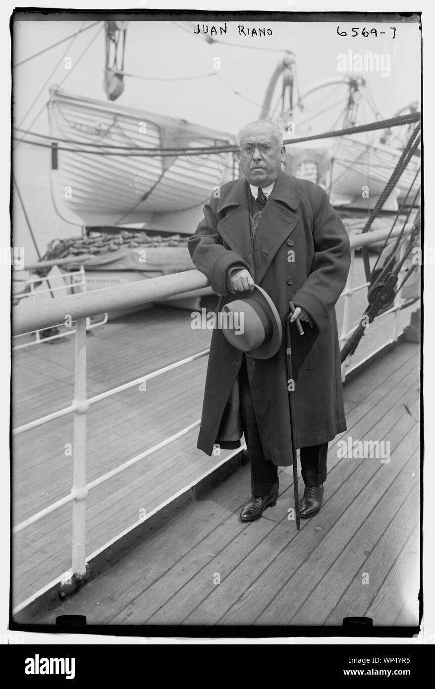 Riano Black and White Stock Photos & Images - Alamy