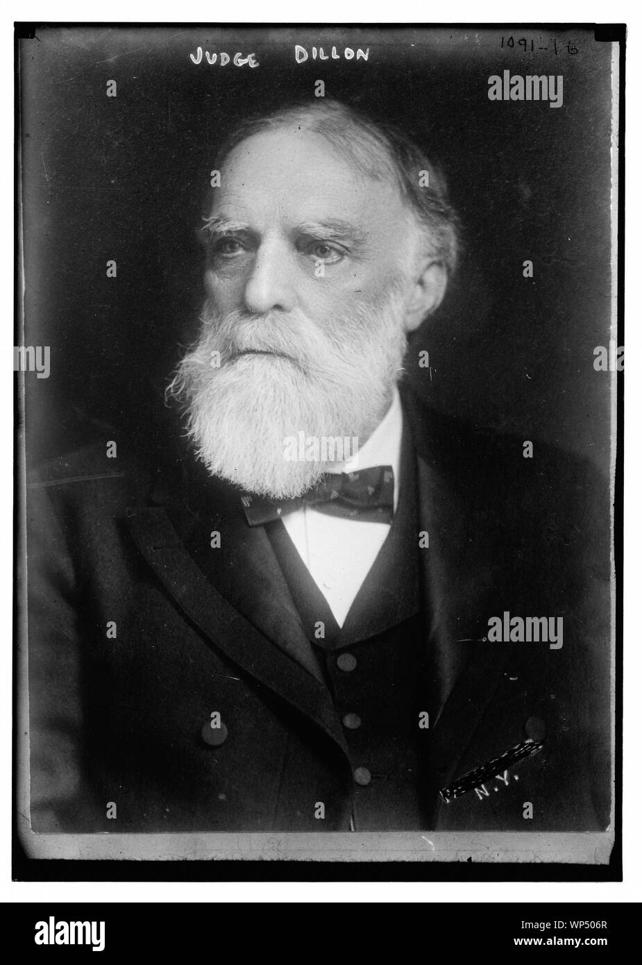 Judge dillon hi-res stock photography and images - Alamy