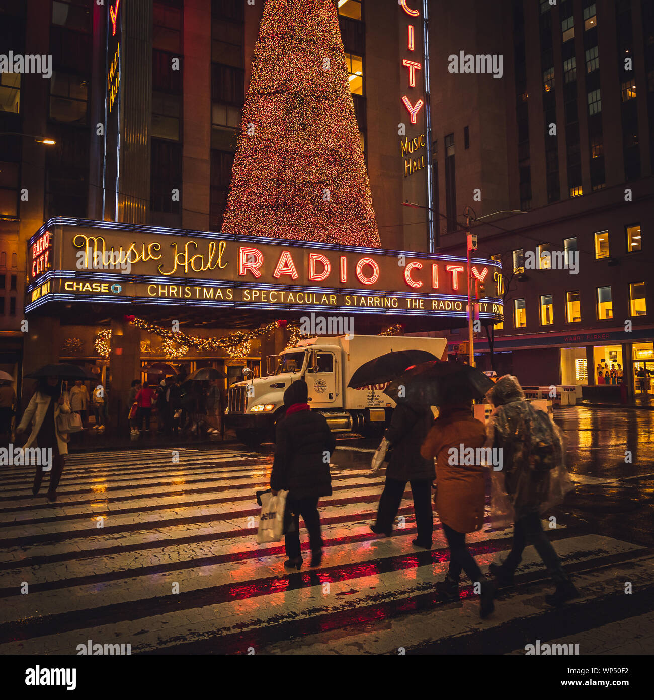 NYC Street Scene Stock Photo - Alamy