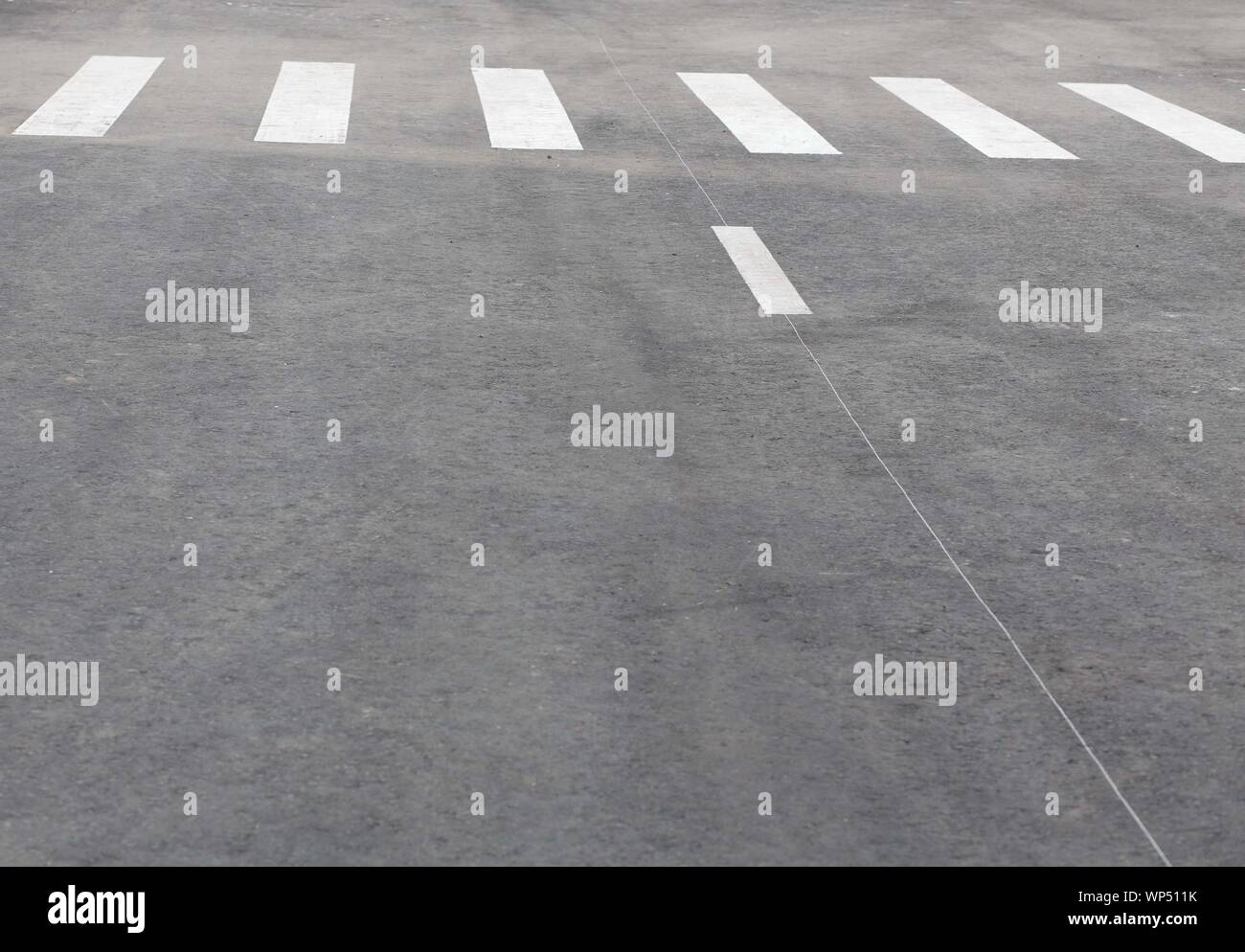 Dead end highway hi-res stock photography and images - Alamy