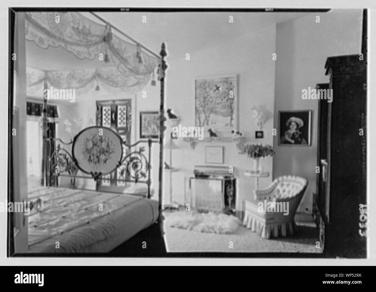 R force hi-res stock photography and images - Alamy