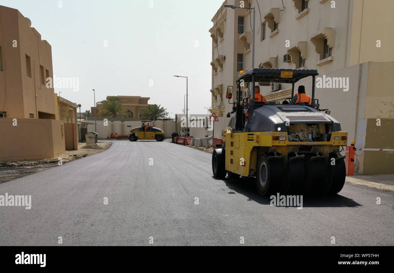 Qatar civil construction works hi-res stock photography and images - Alamy