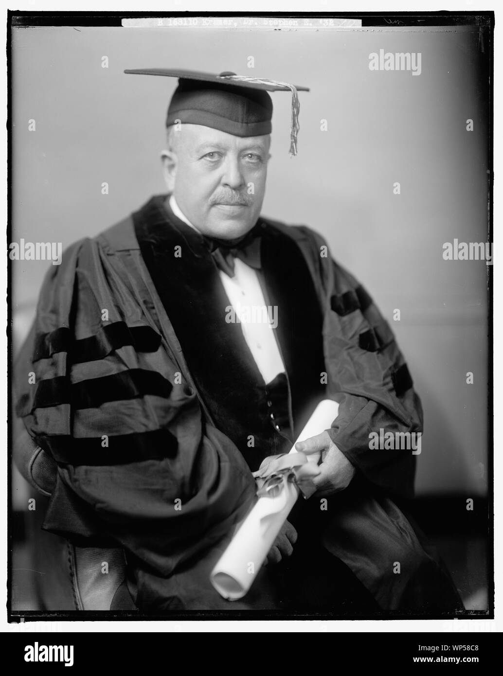 KRAMER, STEPHEN E. DOCTOR Stock Photo - Alamy