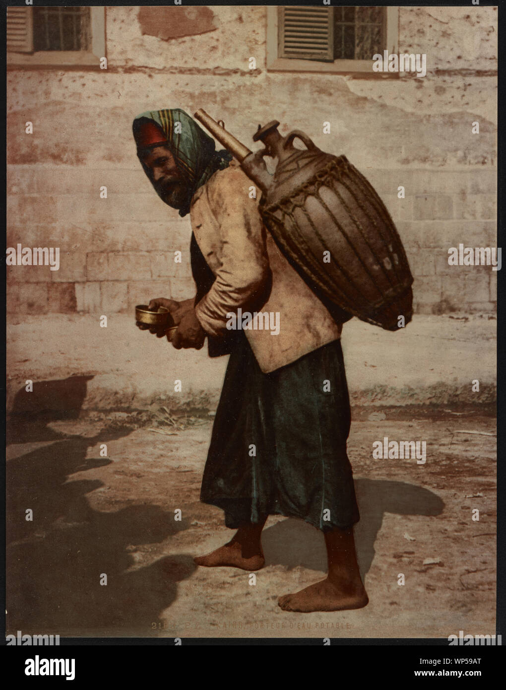 Porteur deau hi-res stock photography and images - Alamy