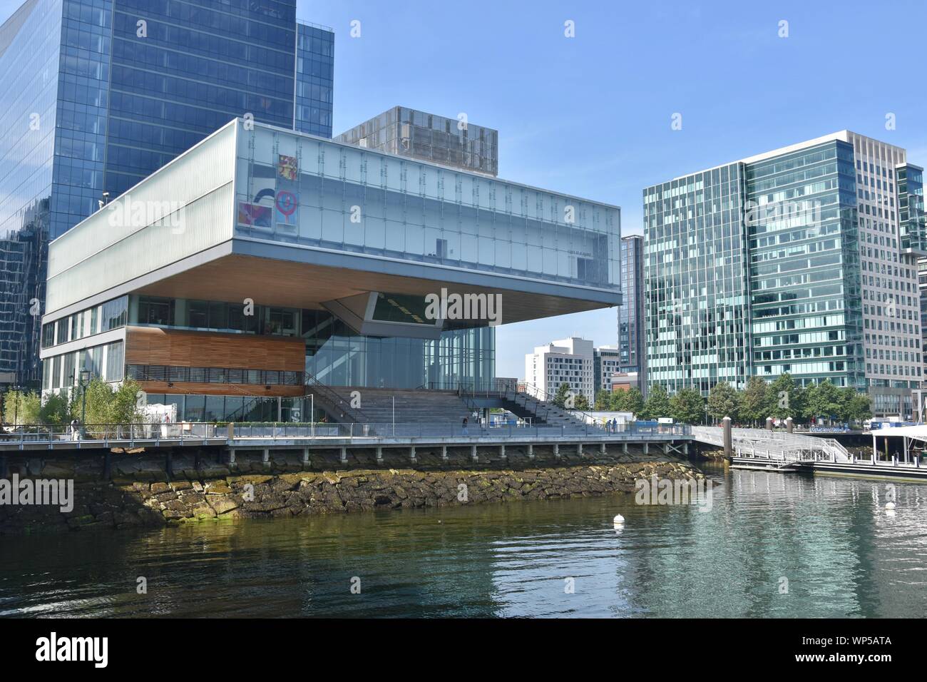 South boston seaport district hi-res stock photography and images - Alamy
