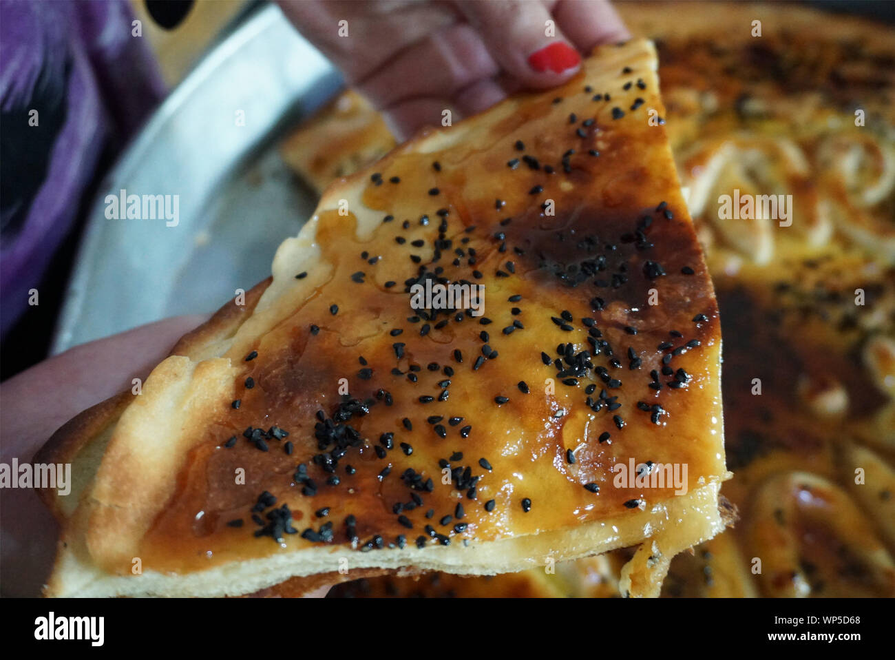 Bint al sahn hi-res stock photography and images - Alamy