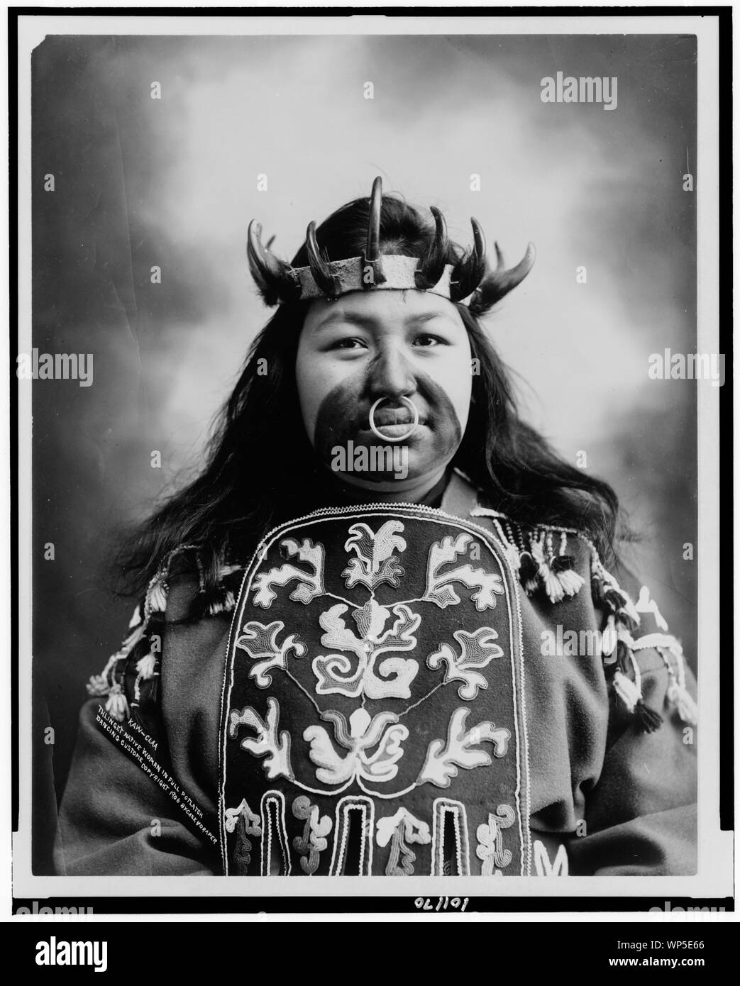 Coast native art Cut Out Stock Images & Pictures - Alamy