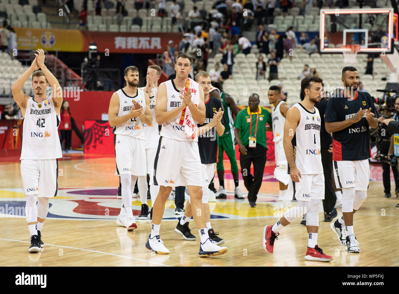 Senegal national basketball team hi-res stock photography and images ...