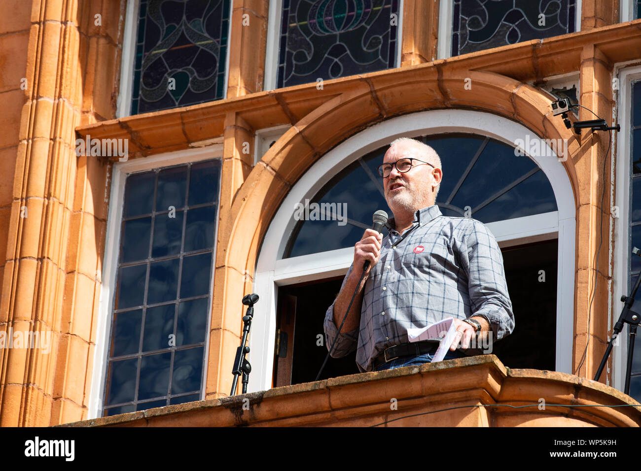 Eddie butler commentator hi-res stock photography and images - Alamy