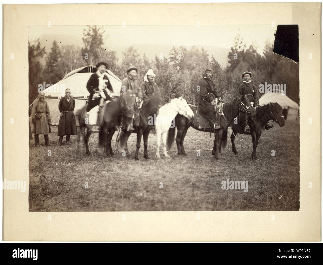 Horsemen central asia hi-res stock photography and images - Alamy