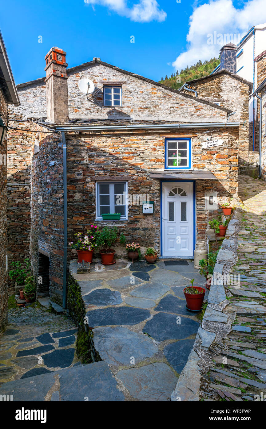 Traditional houses of Piodao village, Portugal Stock Photo - Alamy