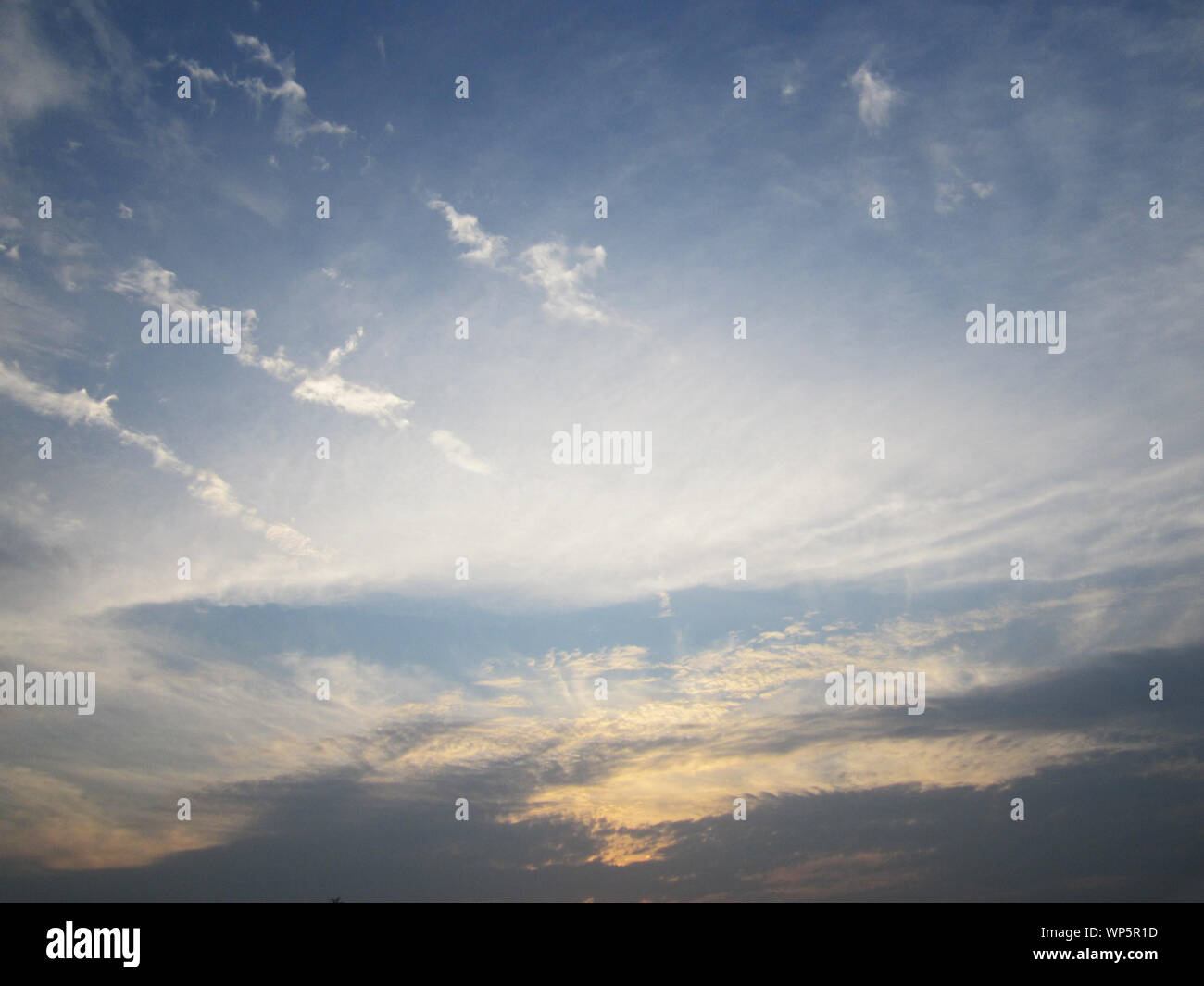 Skylight cloud hi-res stock photography and images - Alamy