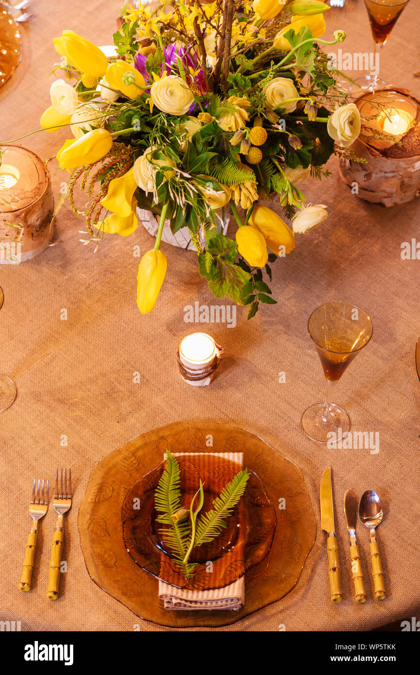 Table setting at a high end wedding Stock Photo - Alamy