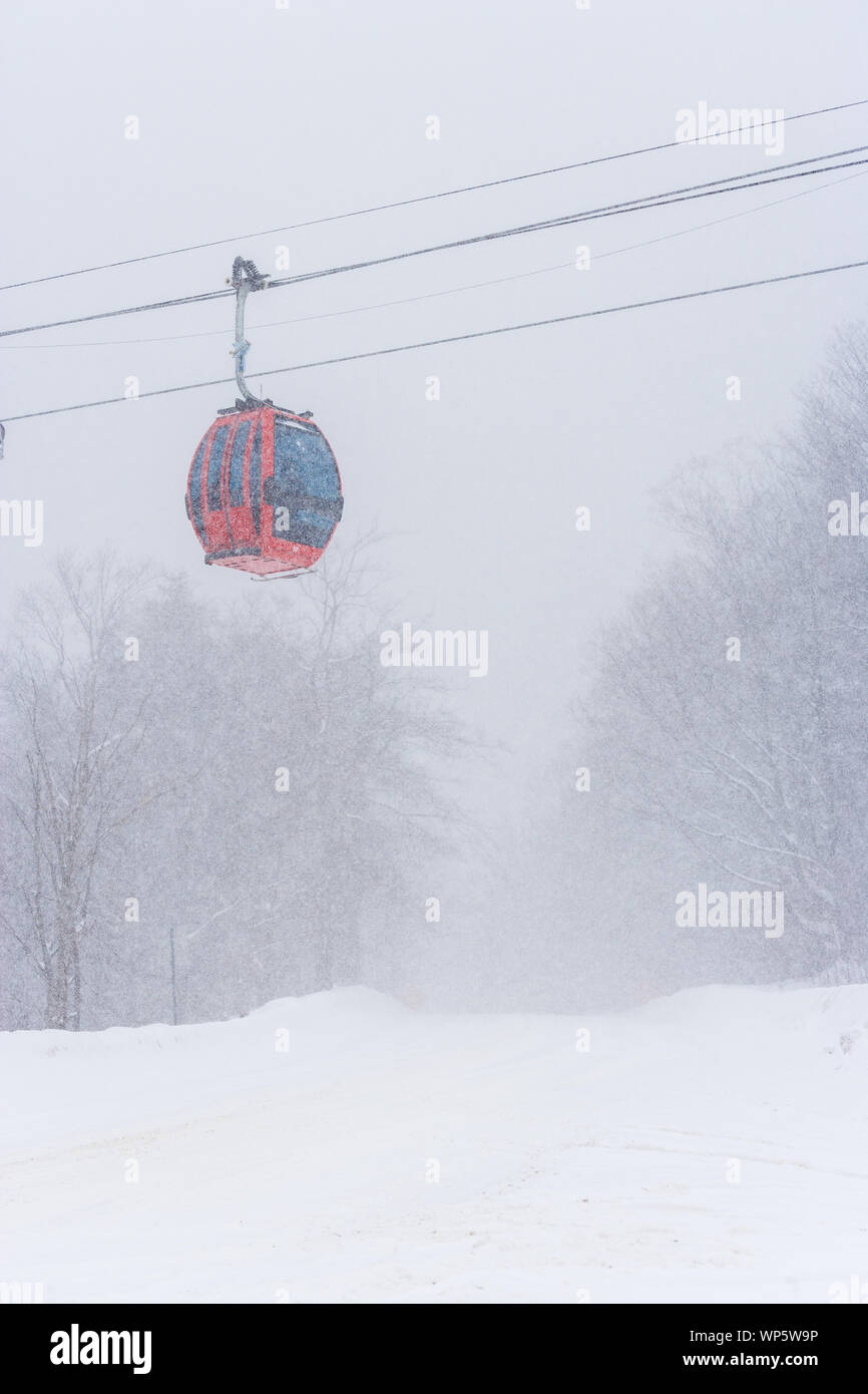 Ski gondola in a snow storm, Stowe, Vermont, USA Stock Photo - Alamy