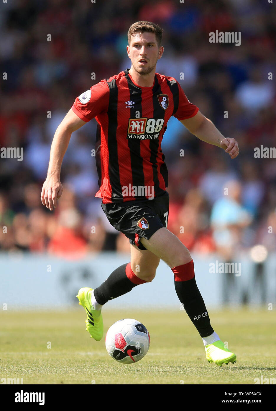 Soccer chris mepham hi-res stock photography and images - Alamy