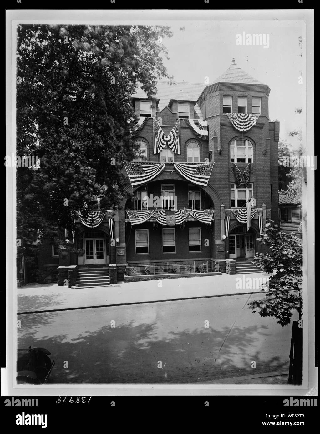 Knights of columbus hall hi-res stock photography and images - Alamy