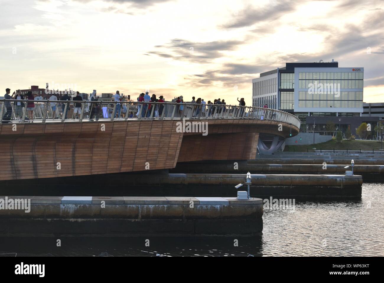 Providence river pedestrian bridge hi-res stock photography and images ...