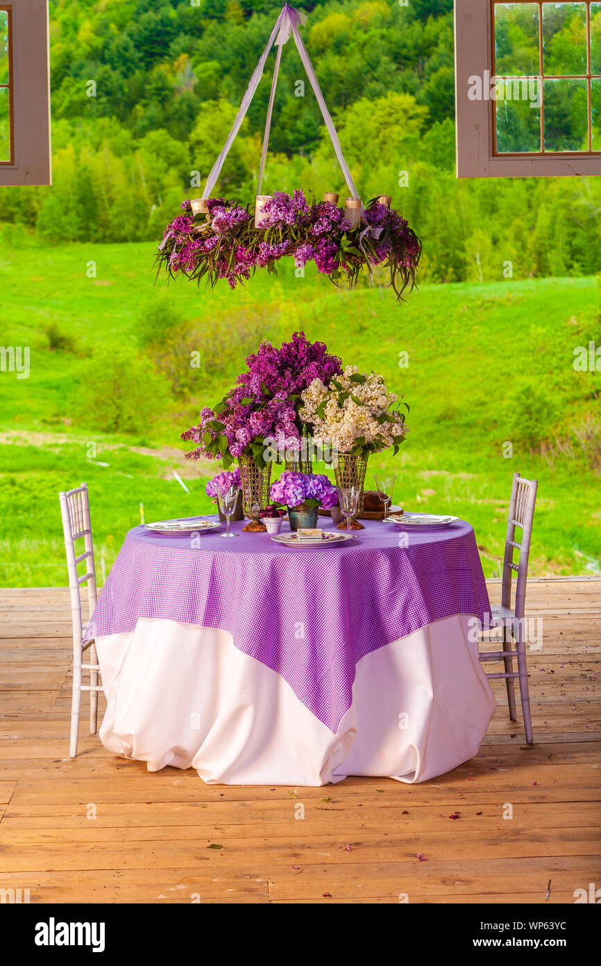 Floral bouquet in a barn setting Stock Photo - Alamy