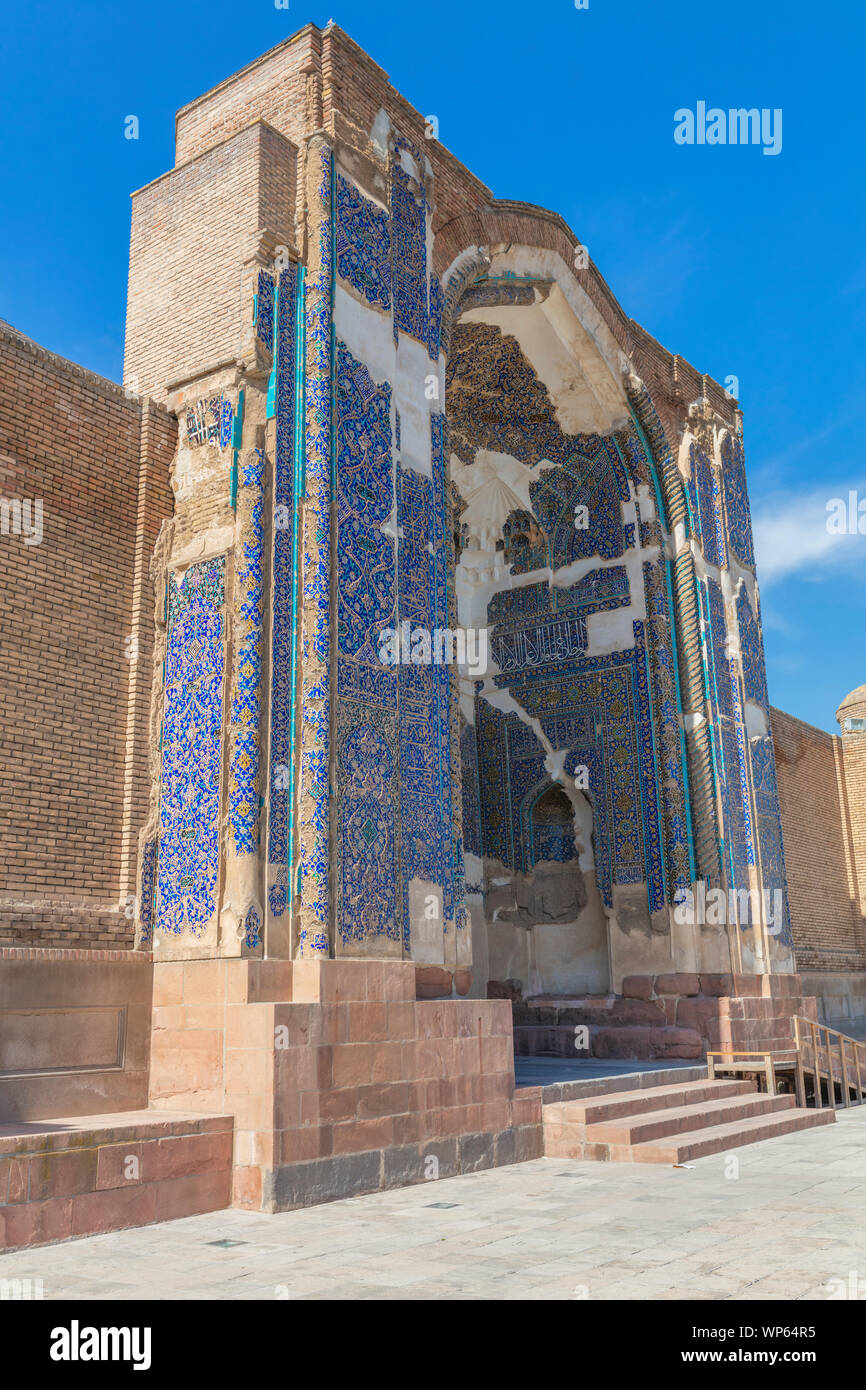 Asia iran tabriz blue hi-res stock photography and images - Alamy