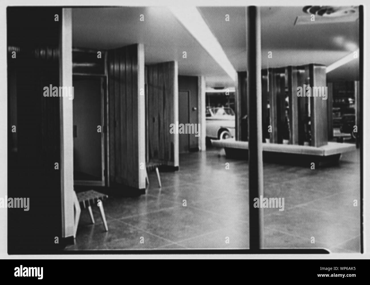 L Motors, business at 175th St. and Broadway, New York City Stock Photo ...