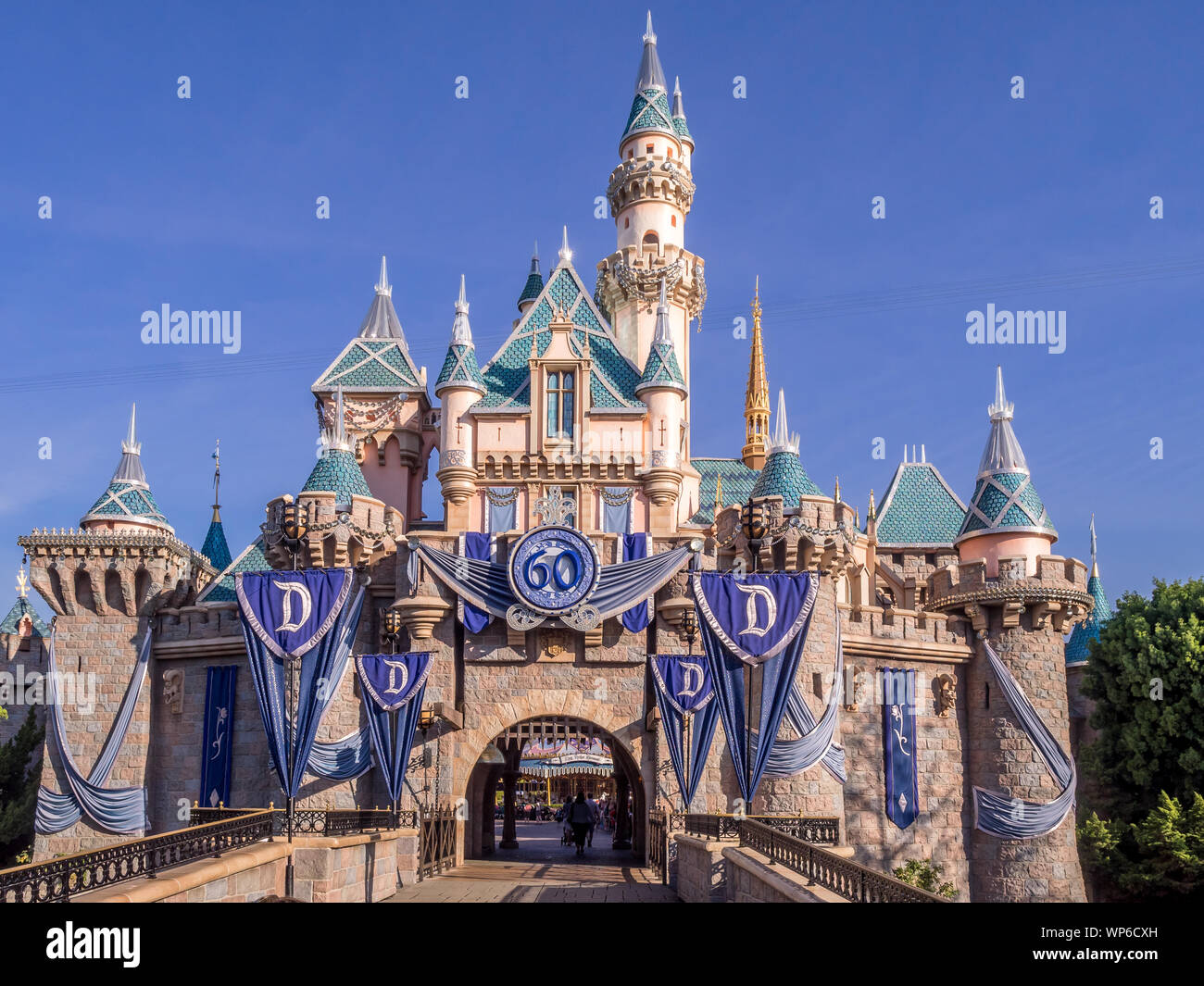 Views of amazing Disneyland and California Adventure. Disneyland in ...