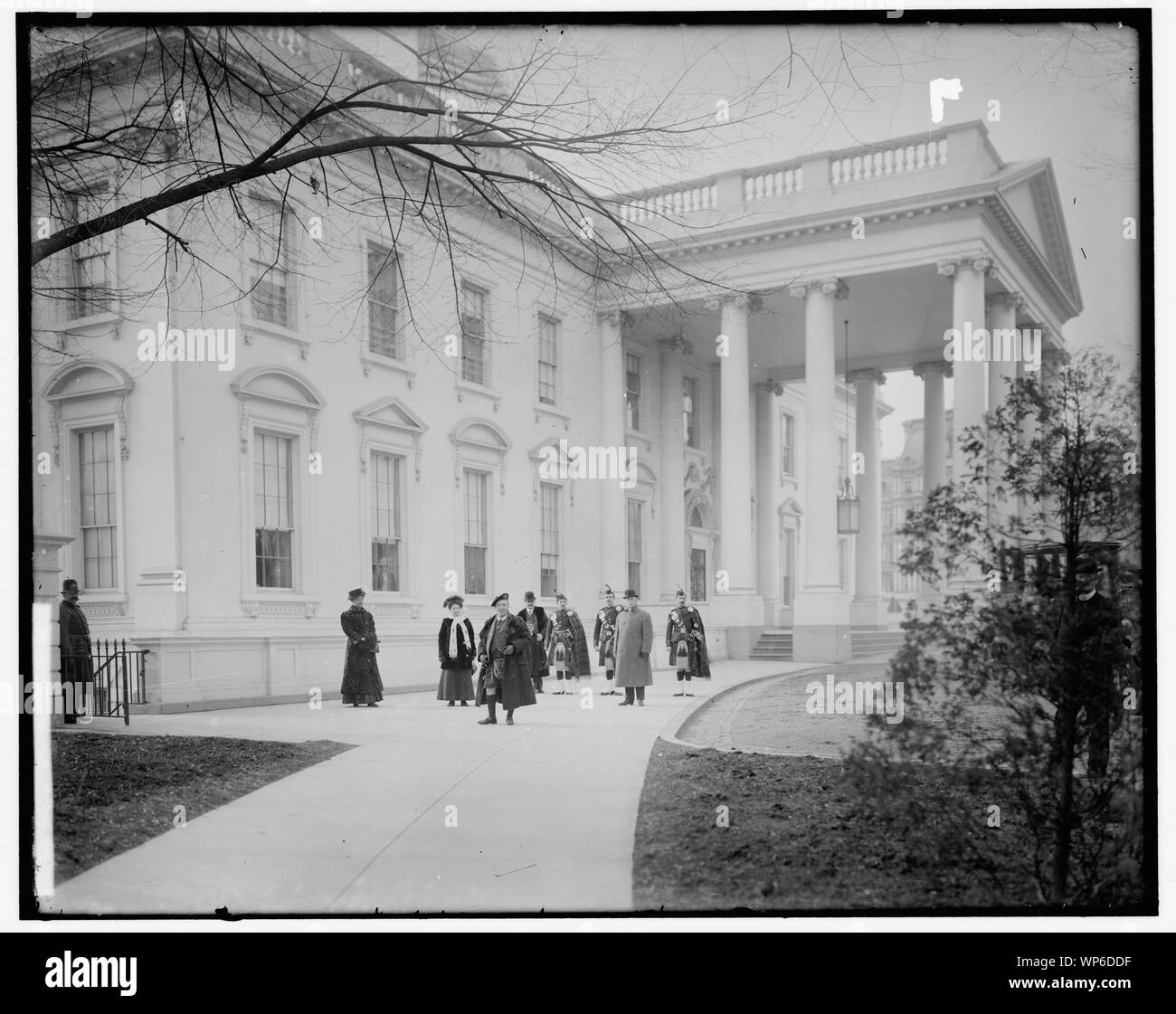 LANDERS & CO., H., AT WHITE HOUSE Stock Photo - Alamy