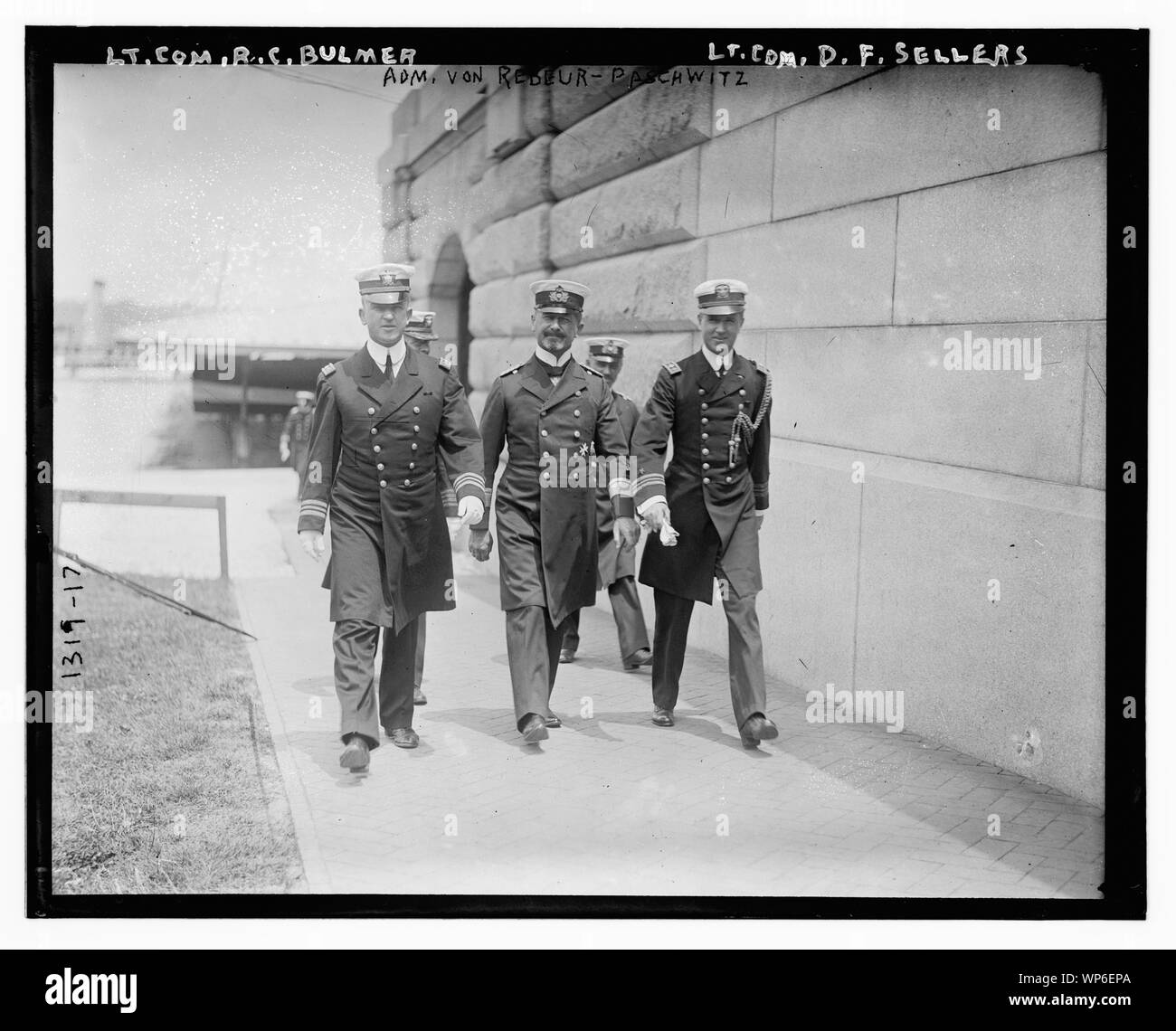 Lcdr hi-res stock photography and images - Alamy